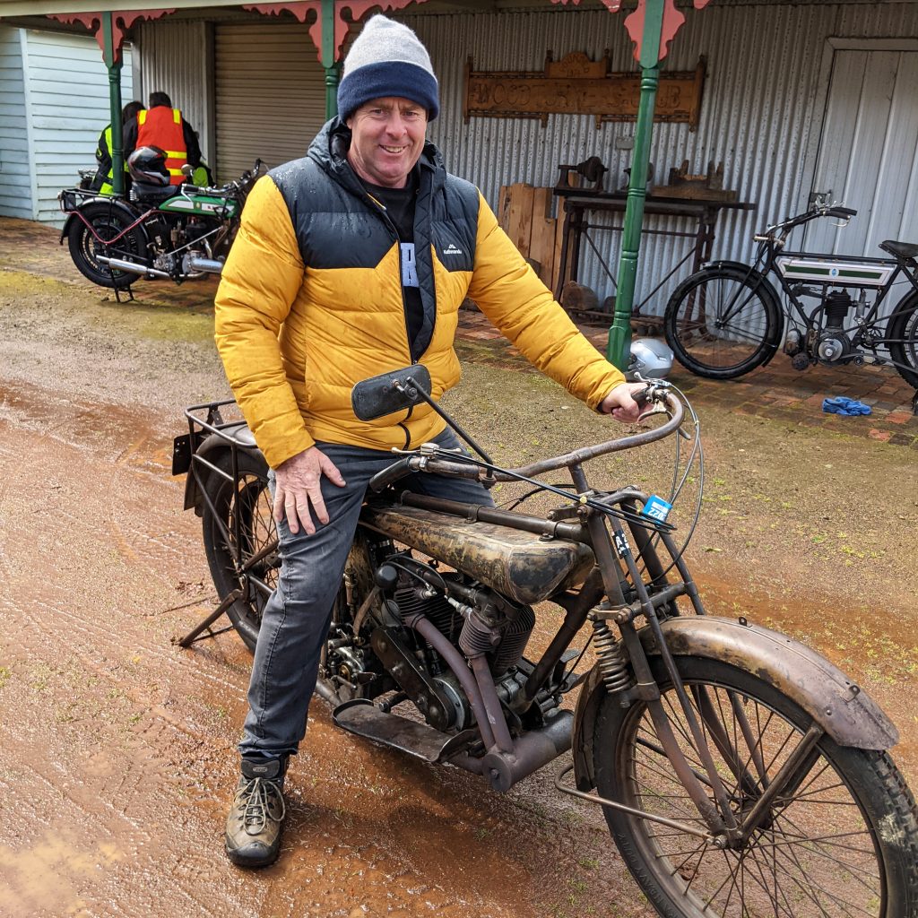 Vintage motorcycles zoom around region | spec.com.au